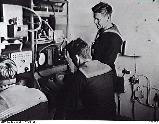 HMAS WATSON, RAN RADAR TRAINING SCHOOL, WATSON'S BAY, NSW. C.1948. RAN ...