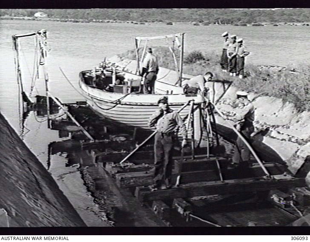 HMAS CERBERUS, FLINDERS NAVAL DEPOT, VIC. C.1955. RAN PERSONNEL ...