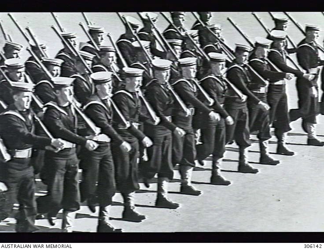 HMAS CERBERUS, FLINDERS NAVAL DEPOT, VIC. RAN RECRUITS CARRYING OUT ...