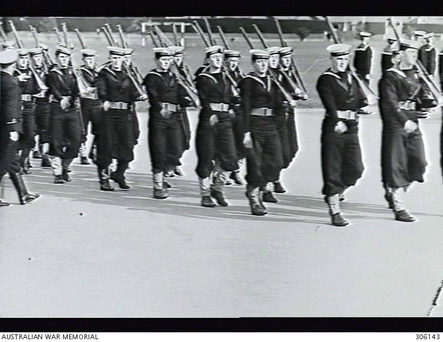 HMAS CERBERUS, FLINDERS NAVAL DEPOT, VIC. RAN RECRUITS CARRYING OUT ...