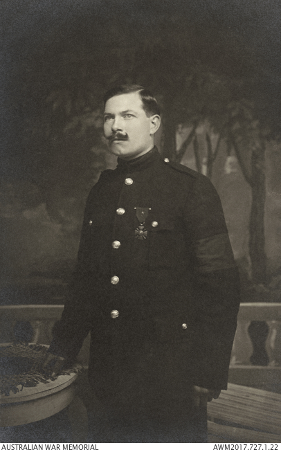 Photographs relating to 3069 David George Horwood 50th Battalion ...