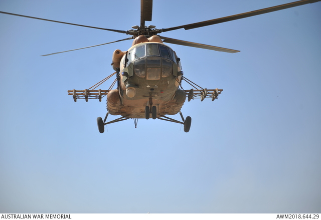 An Iraqi MI-17 conducts a ‘hot extraction’ lift off during an air ...