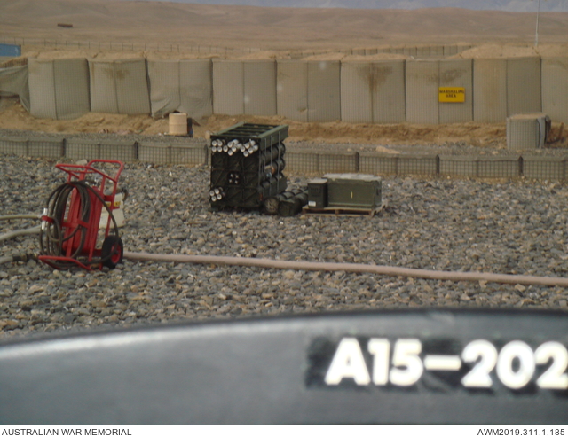 Australian Army Chinook A15-202 taking on fuel at Qalat Forward Arming ...