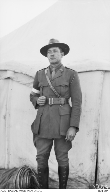 Portrait of Major T J Farrow, Officer Commanding 2nd Australian Light ...