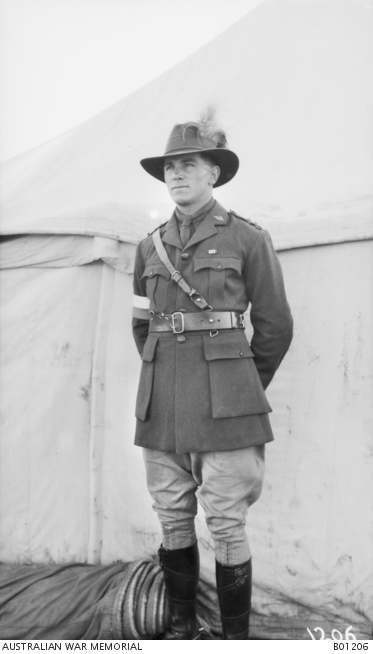 Portrait of Lieutenant H Watson MM, 2nd Australian Light Horse Signal ...