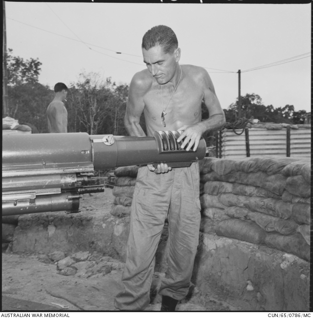 214325 Bombardier (Bdr) (later Warrant Officer Class 2) Keith Murdock ...