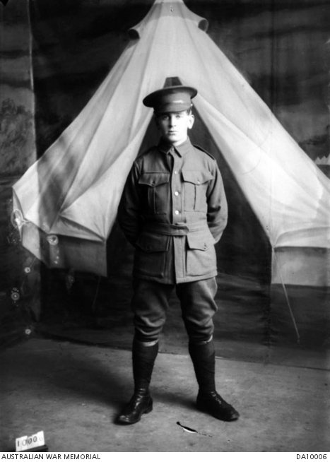 Darge Photographic Company collection of negatives | Australian War ...