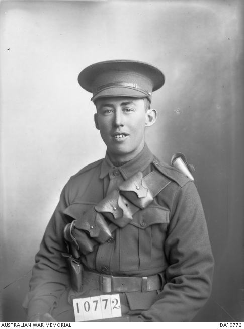 Darge Photographic Company collection of negatives | Australian War ...