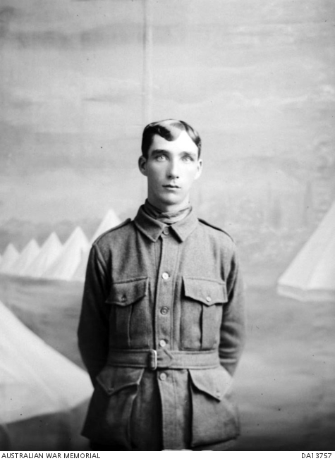 Darge Photographic Company collection of negatives | Australian War ...