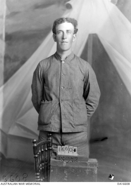 Darge Photographic Company collection of negatives | Australian War ...