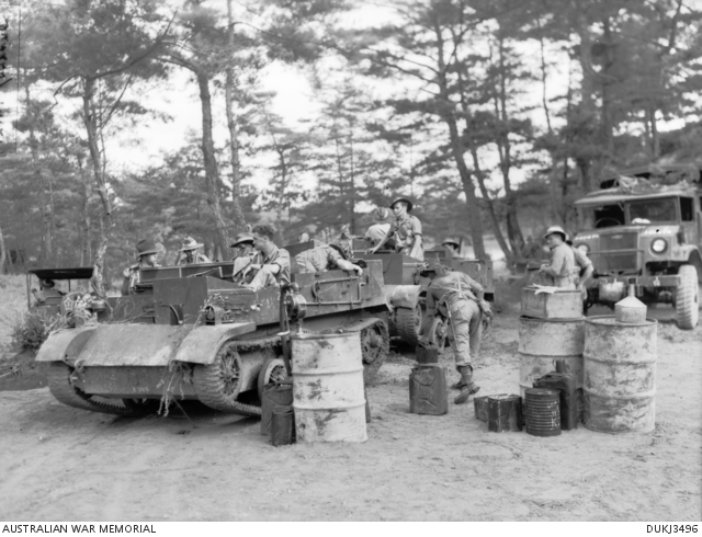 Troops of the 3rd Battalion, The Royal Australian Regiment (3RAR ...