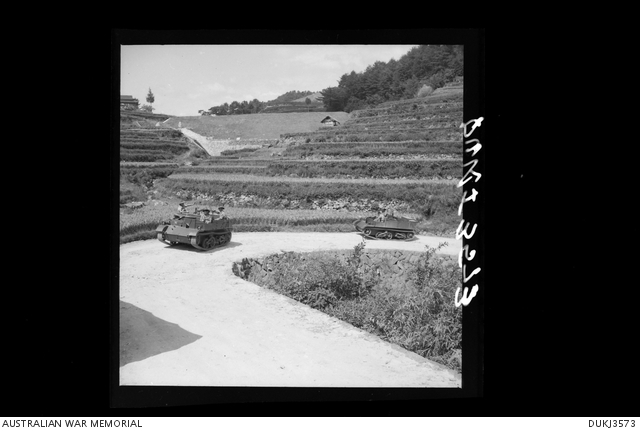 Troops of the 3rd Battalion, The Royal Australian Regiment (3RAR ...