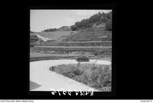 Troops of the 3rd Battalion, The Royal Australian Regiment (3RAR ...