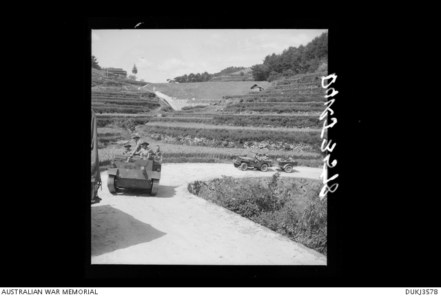 Troops of the 3rd Battalion, The Royal Australian Regiment (3RAR ...