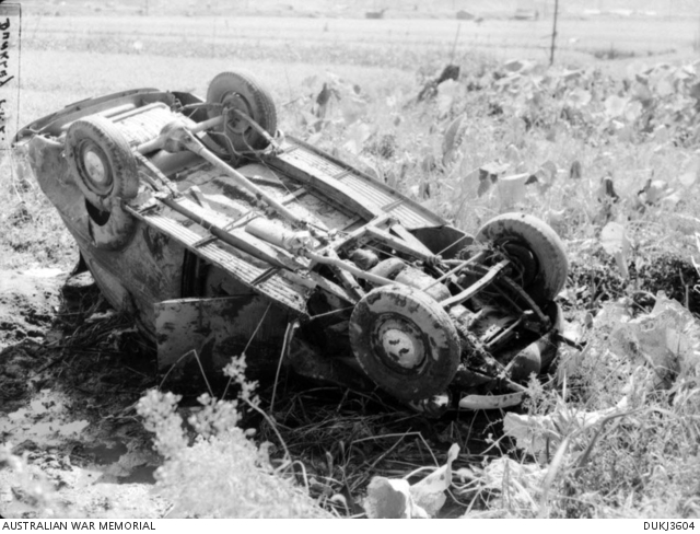 Australian soldiers with the British Commonwealth Occupation Force ...