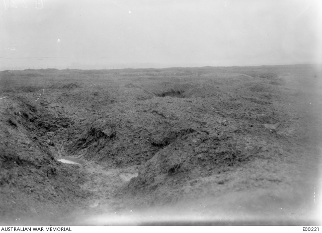 An old German trench in the 'Maze'. During the 1916-1917 winter this ...