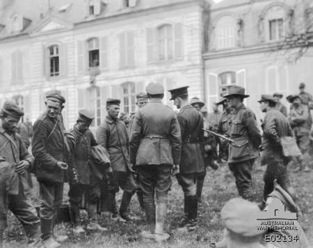 German prisoners being interrogated by Australian Intelligence Officers ...