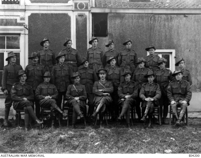 An outdoors group portrait of unidentified members of the Australian ...
