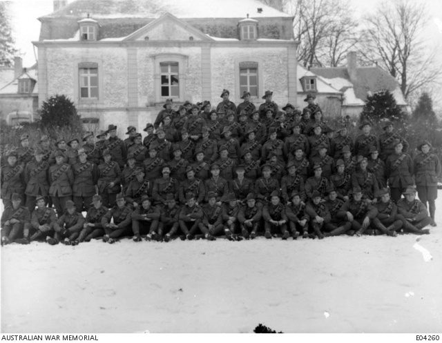 An outdoors group portrait of unidentified members of the 101st Battery ...