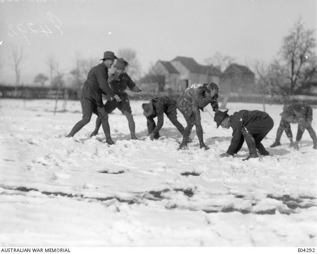 Six unidentified Australians soldiers of the Photographic Sub-Section ...