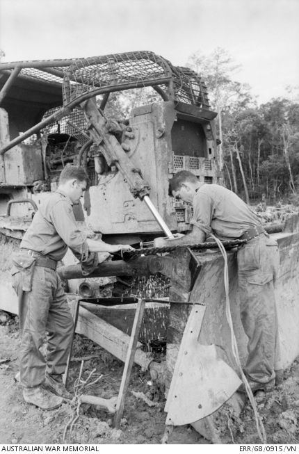 Sapper Stephen Wise of Brighton, SA (left), and Sapper Reg Collins of ...
