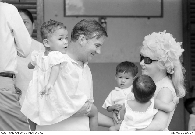 Sydney concert party members, female vocalist, Chris Martin, and band ...