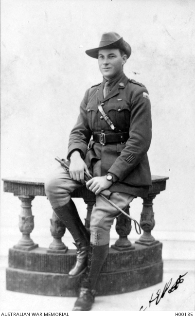 Signed studio portrait of Lieutenant Alfred Ernest Potts MM 12th ...