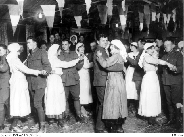 LONDON, ENGLAND. 1918. SCENE AT A BI-WEEKLY DANCE AT THE SOUTHHAMPTON ...