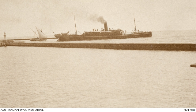COLOMBO, CEYLON. 1919. STEAM SHIP DELTA LEAVING THE HARBOUR ...