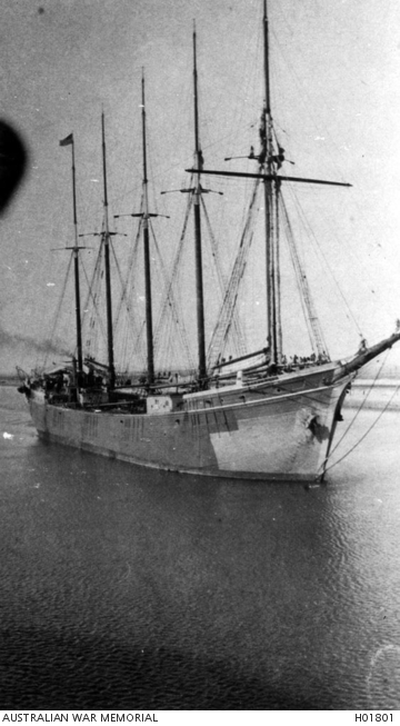 SUEZ CANAL, EGYPT. 1919. AN AUXILIARY SCHOONER PASSING THROUGH THE ...