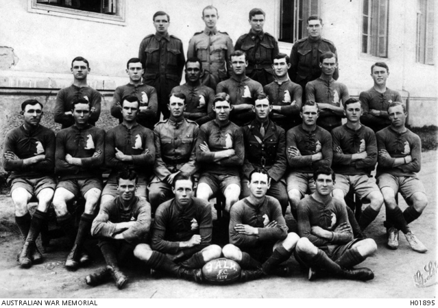 ENGLAND. 1919. GROUP PHOTOGRAPH OF THE 9TH AUSTRALIAN LIGHT HORSE, AIF ...