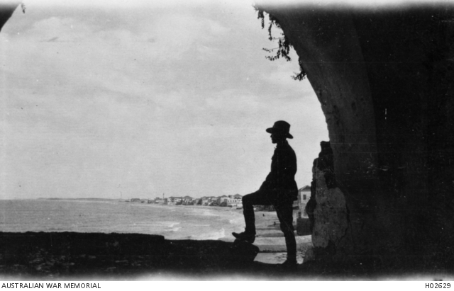 JAFFA, PALESTINE. C. 1917. AN AUSTRALIAN SOLDIER ADMIRING A COASTAL ...