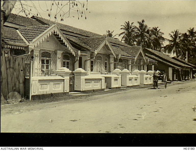 Colombo, Ceylon. c. 1915. A row of civilian villas in a suburban street ...