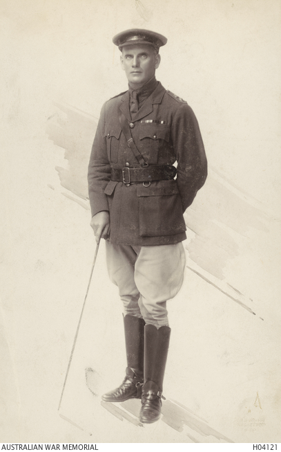 Studio portrait of an unidentified Australian Lieutenant Colonel ...