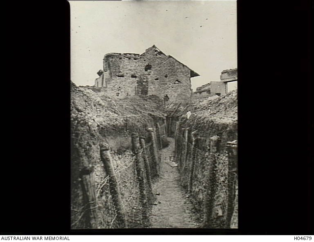 Marne, France. 1916-01-14. French Army communication trench which ran ...