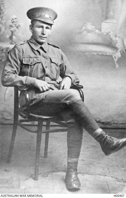 PORTRAIT OF 2984, PRIVATE HUBERT GRAHAM MACDONALD, 1ST BATTALION ...