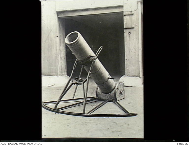 England. A 10 inch Minenwerfer captured from the German Army. It was a ...
