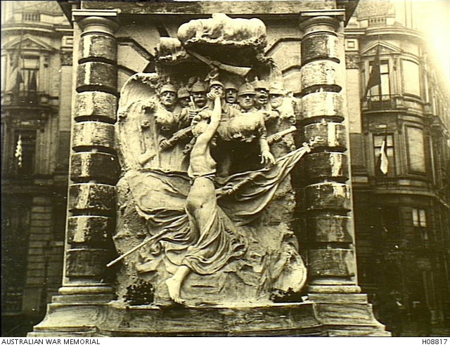 Brussels, Belgium. c. 1918. A statue which appeared in the city ...