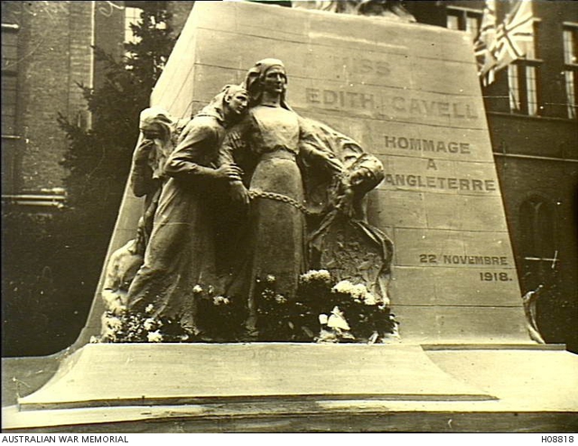 Brussels, Belgium. c. 1918-11. A second statue which appeared overnight ...
