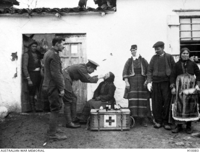 Salonica, Greece. c. 1918. A British Army regimental doctor attending ...