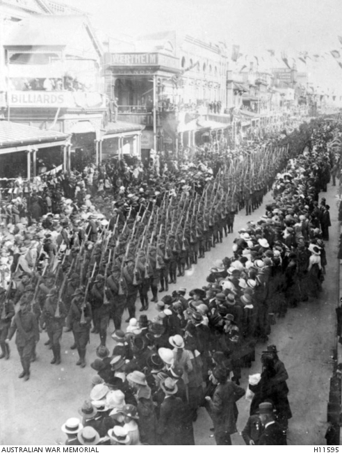 Adelaide, South Australia. 1918-11. Australian Army soldiers on a ...