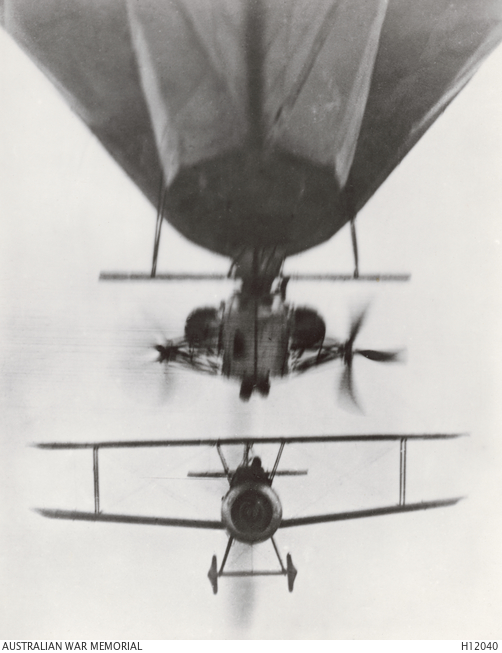 "DROPPING OFF" (BRITISH AIR MINISTRY PHOTO PPG293) [FRONT VIEW OF ...