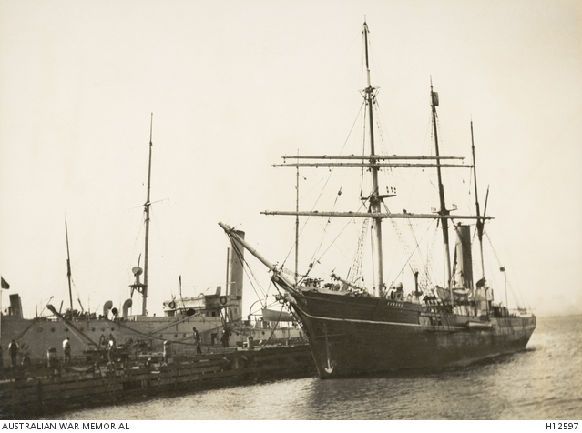 MELBOURNE, VIC. 1913. SHIPS HMAS PROTECTOR AND SS AURORA OF SOUTH POLAR ...