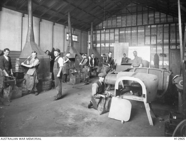Melbourne, Victoria. Returned soldiers from WW1 receiving instruction ...
