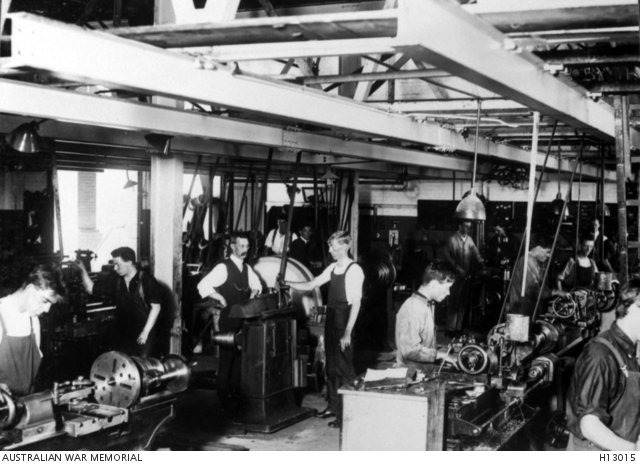 Queensland. Returned WW1 soldiers being taught fitting and turning at a ...