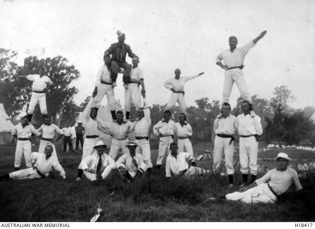 AUSTRALIA. INMATES OF A GERMAN INTERNMENT CAMP GIVING A PHYSICAL ...