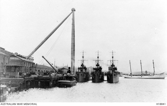 The Australian Naval destroyers HMAS Warrego, Parramatta and Huon at ...