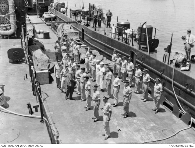 John O. Cramer, Minister for the Army, meets the crew of the landing ...