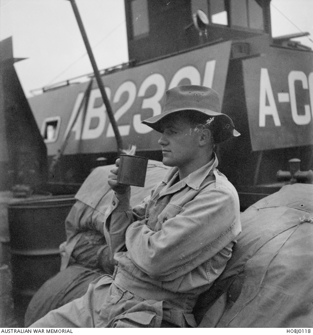 An unidentified member of 3 Battalion,The Royal Australian Regiment ...