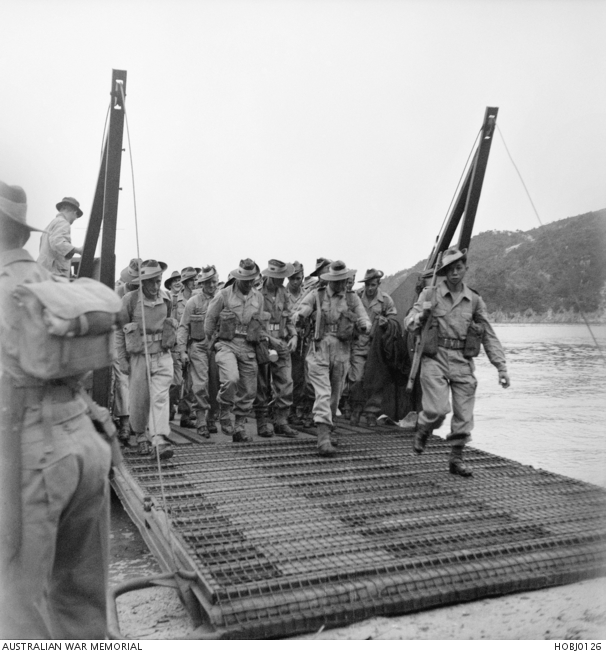 Unidentified members of 3 Battalion,The Royal Australian Regiment (3RAR ...